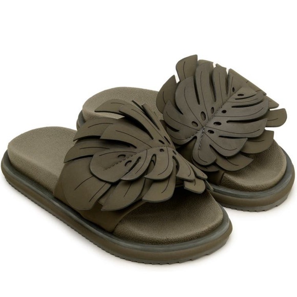 FARM Rio | Shoes | Farm Rio Monstera Leaf Slide Sandal | Poshmark